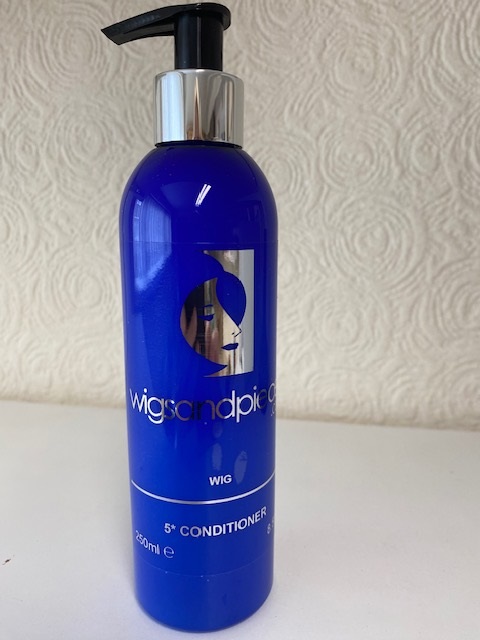 Wigs and Pieces 5* Wig Conditioner 250ml - Wigs & Pieces